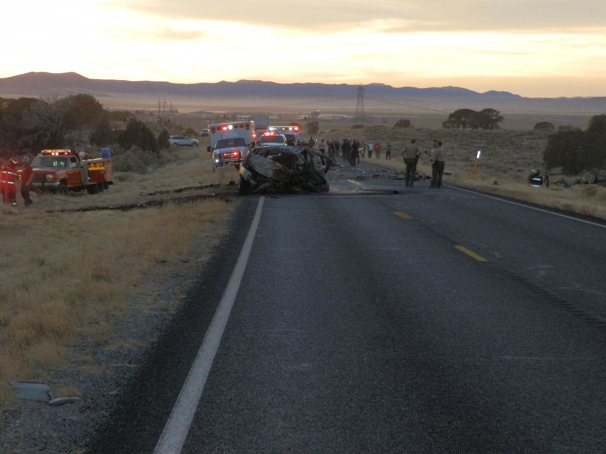 5 killed in head-on crash in Iron County - KSLNewsRadio