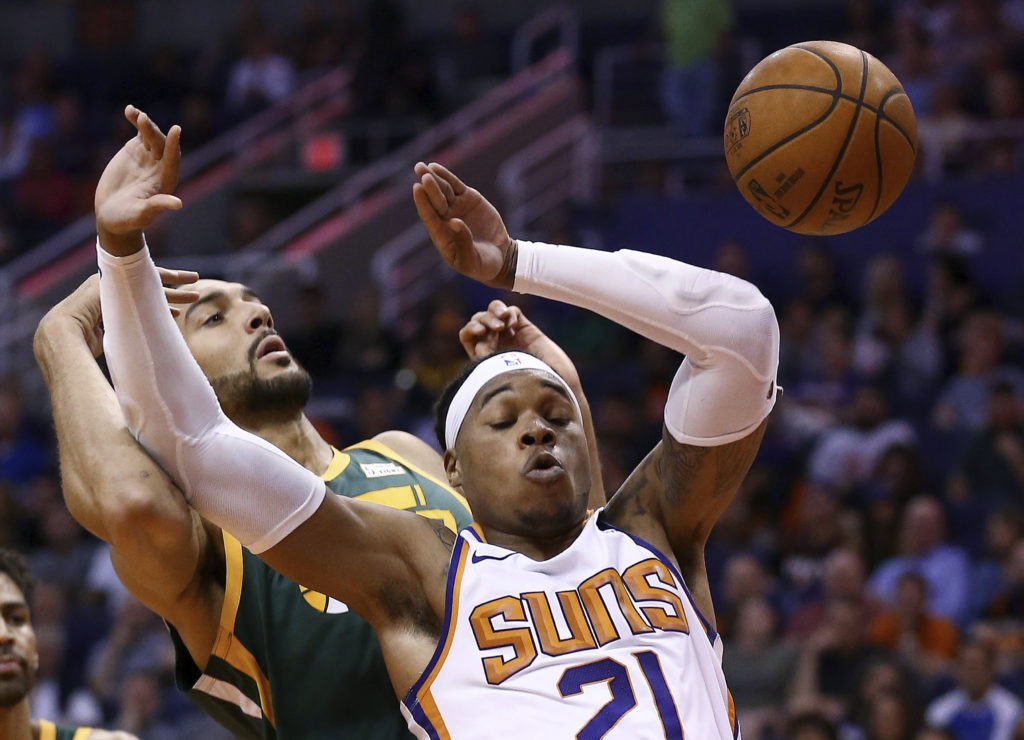 Mitchell, Ingles power Jazz over Suns 118-97