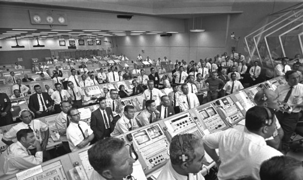 Apollo 11 moon landing had thousands working behind scenes