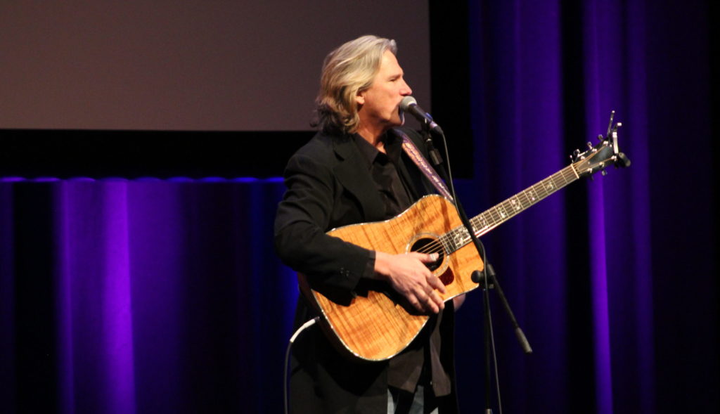 Dave and Dujanovic: Country music star helps raise $47,000 in honor of ...