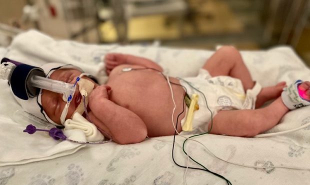 1st Utah baby of the decade born just past midnight Jan. 1 - KSLNewsRadio