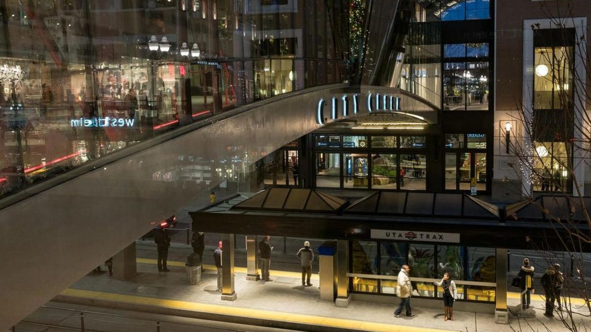 Utah malls to begin reopening Sunday, maintaining social distancing ...