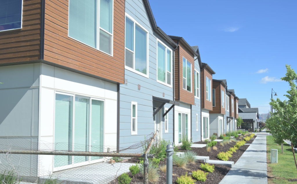 Man and woman found dead from gunshot wounds in So. Salt Lake residence