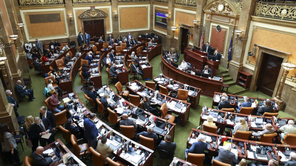 Utah's lawmakers kick off day one of the 2023 legislative session