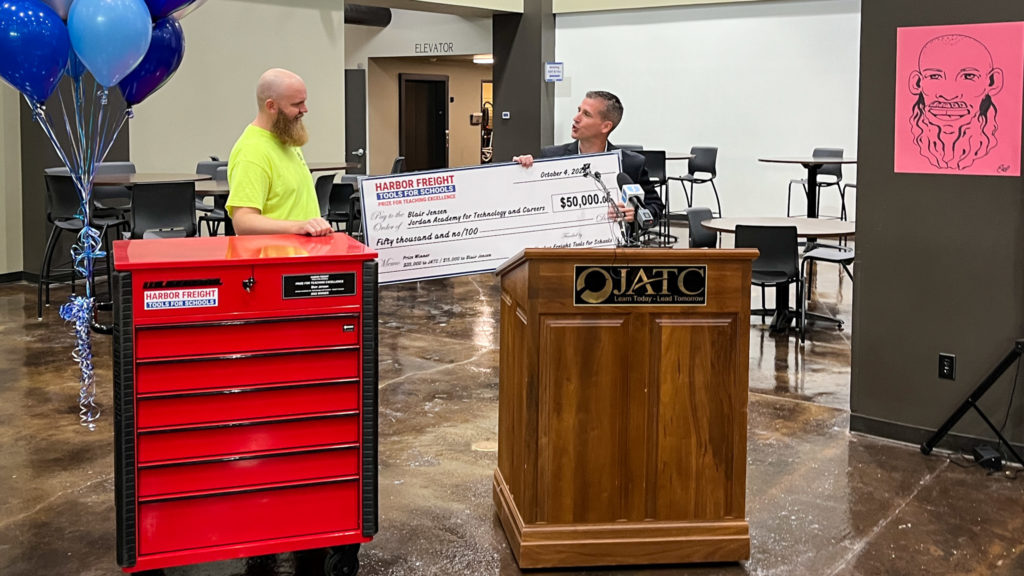 Utah teacher wins 2022 Harbor Freight Tools for Schools award ...