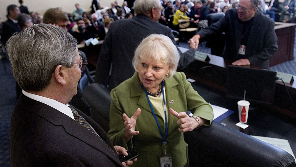 Democratic Senator Karen Mayne resigns from Utah Senate - KSLNewsRadio