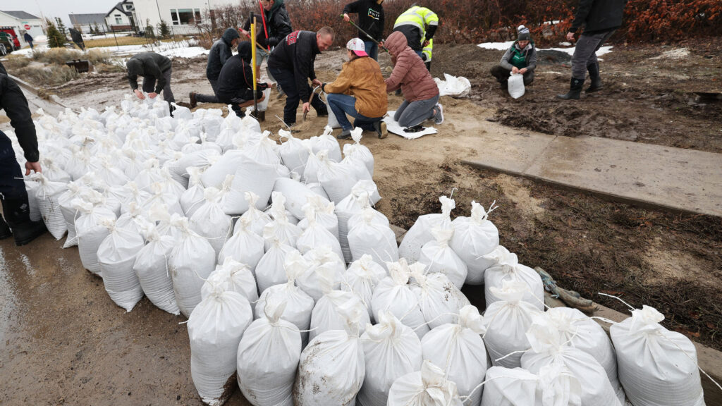 Utah crews reach out to other states for help with flooding