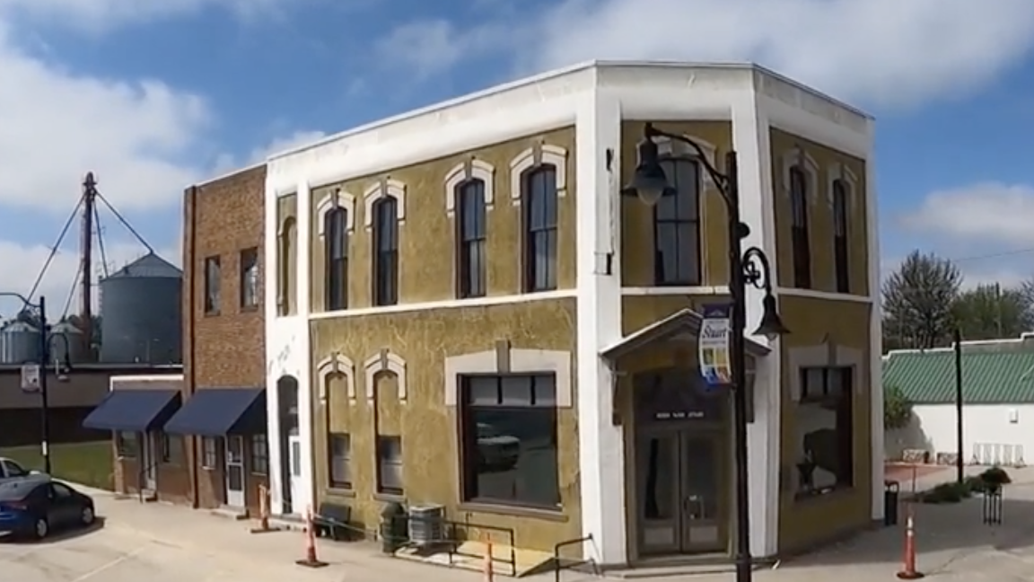 New life in store for the last bank robbed by Bonnie and Clyde ...