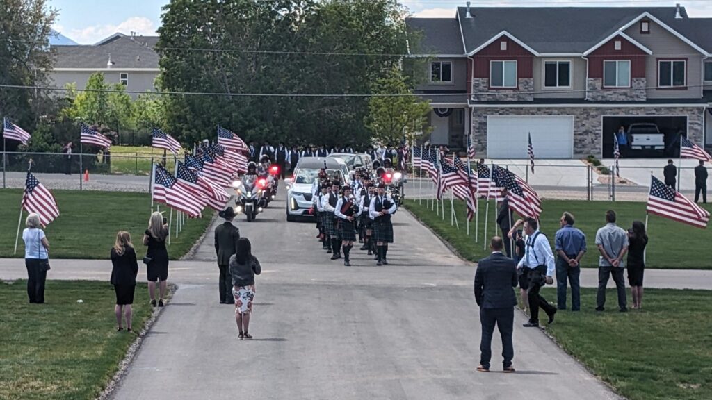 Hundreds gather to say goodbye to fallen Utah officer