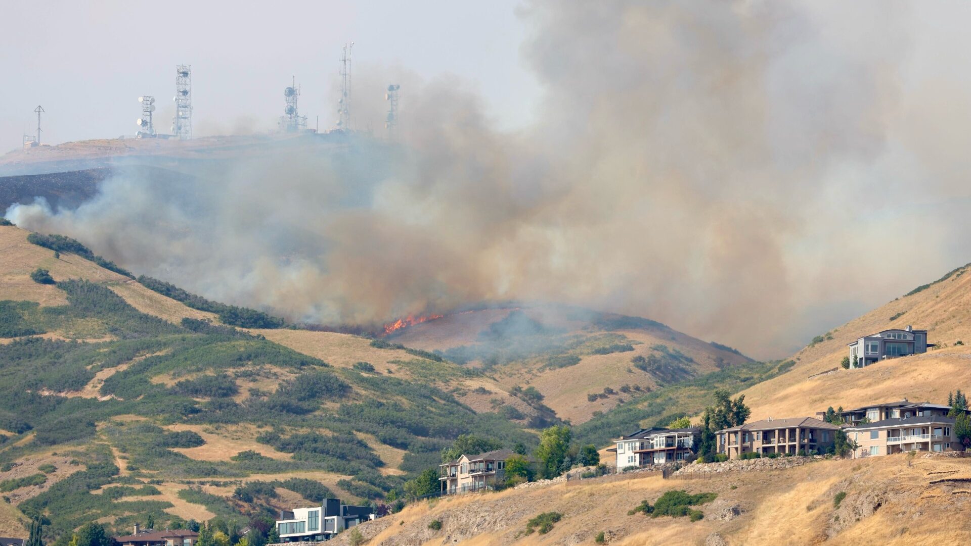 Ensign Peak fire causes home evacuations