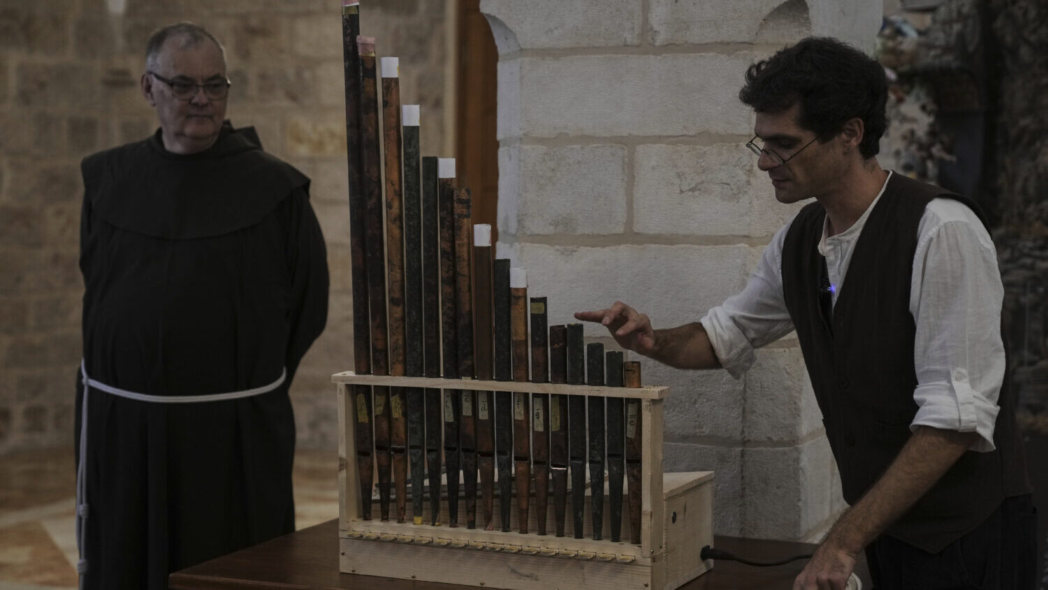 After 800 years of silence, the oldest pipe organ in the Christian ...