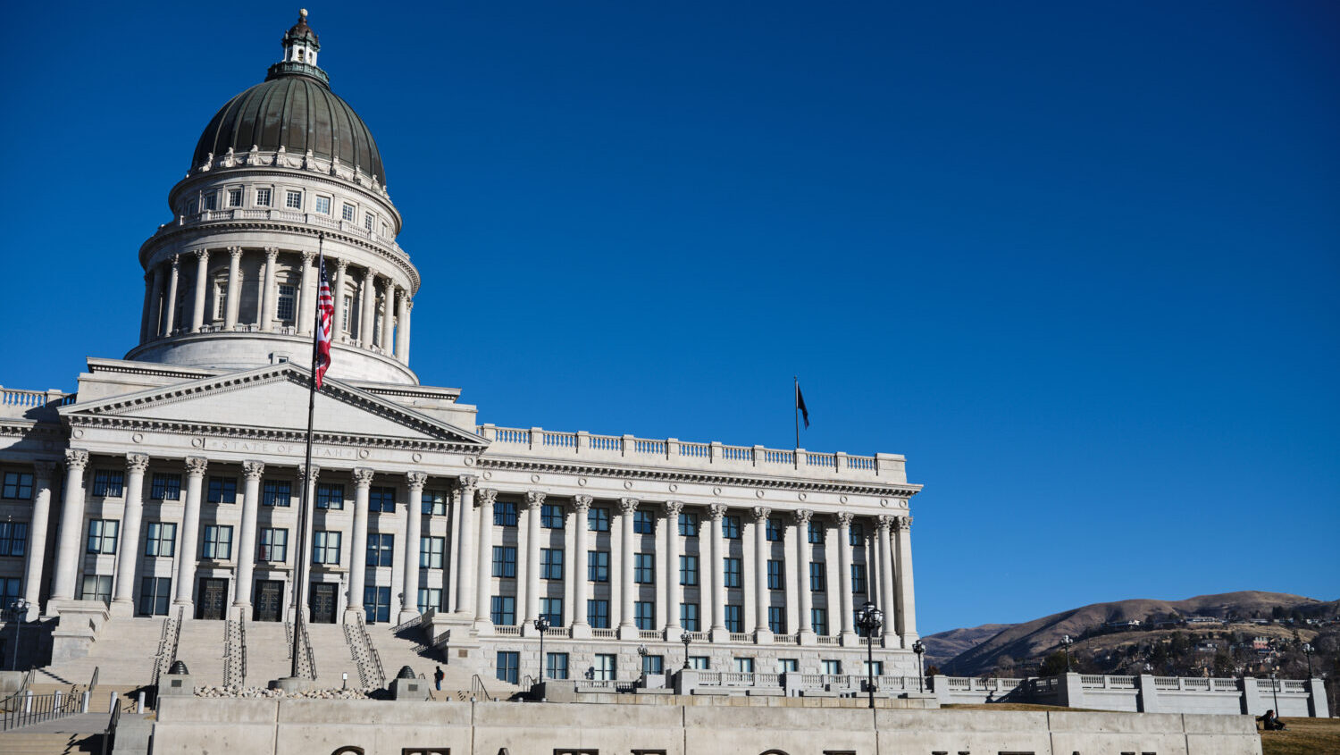 Utah lawmakers take first step towards taking elections ...
